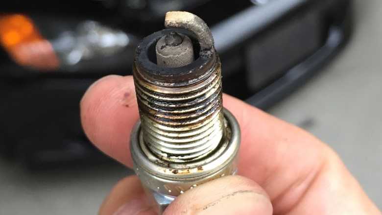 Jenis dan Fungsi Suku Cadang Busi untuk Kendaraan Bermotor | Warta OTO