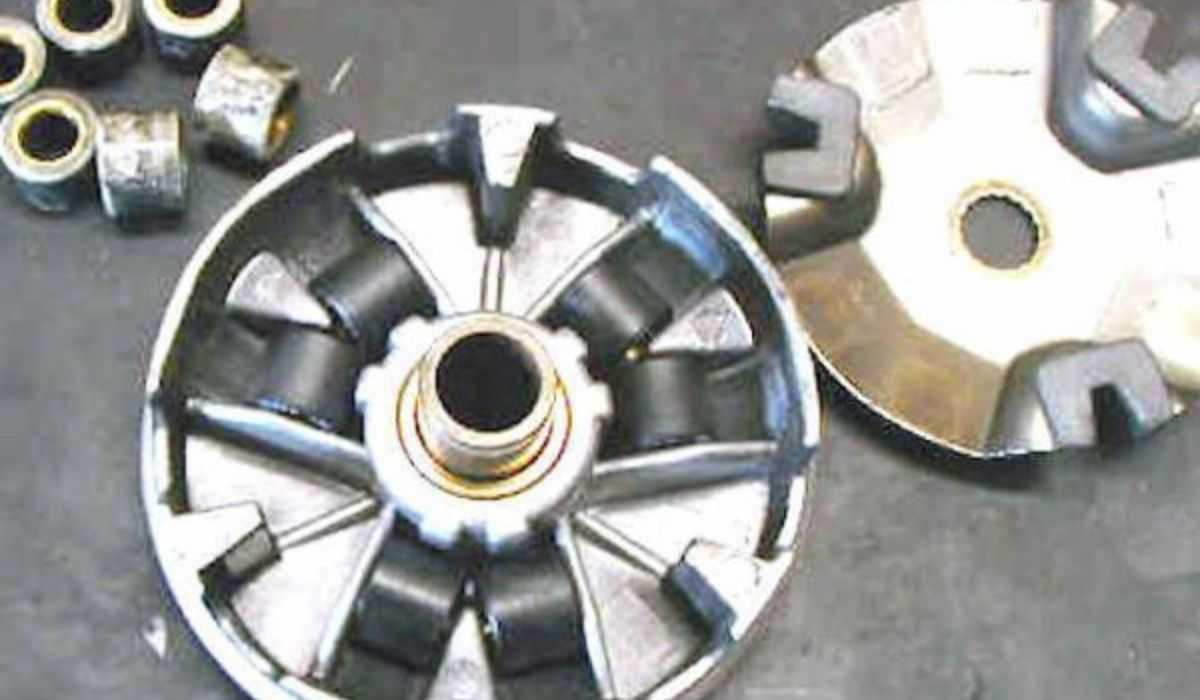 Berapa Berat Roller BeAt Karbu | Warta OTO